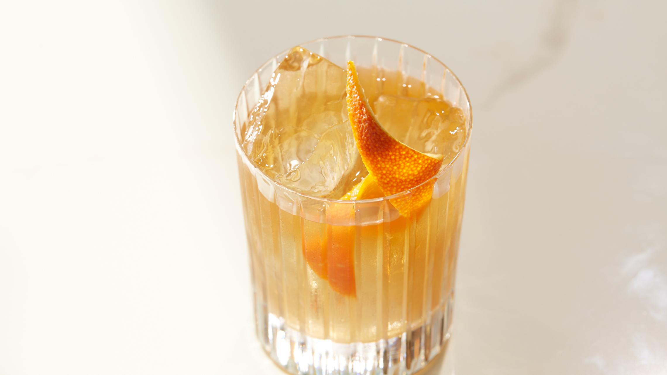 Make ZEO's non-alcoholic old fashioned | Recipes | Foodism