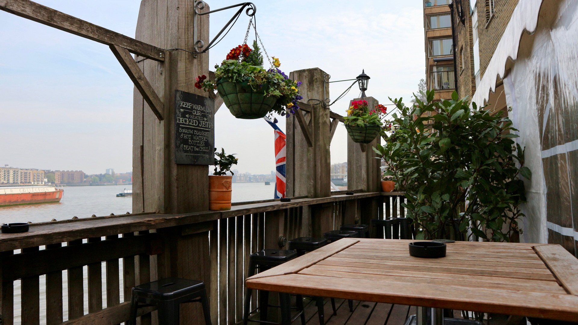 London's best riverside pubs | Foodism