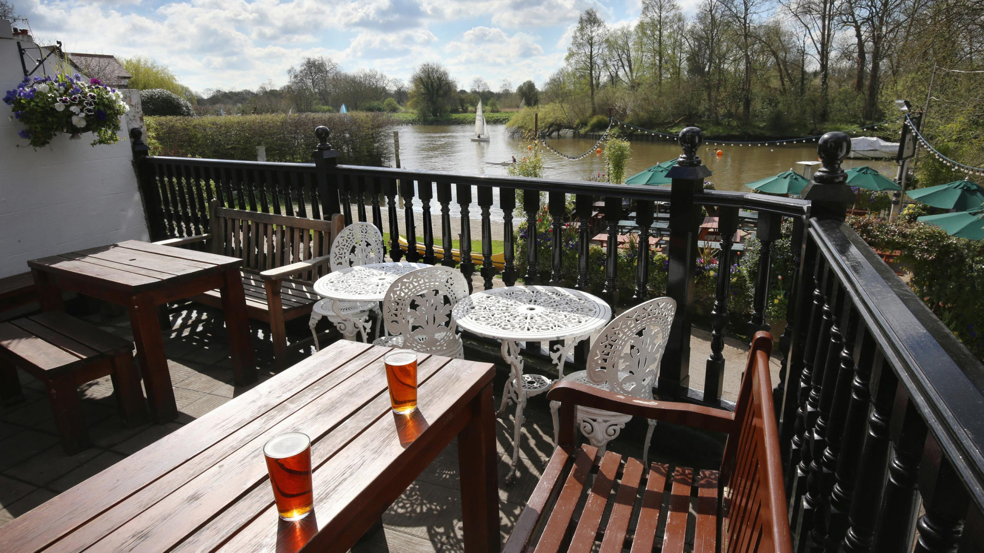 London's best riverside pubs | Foodism