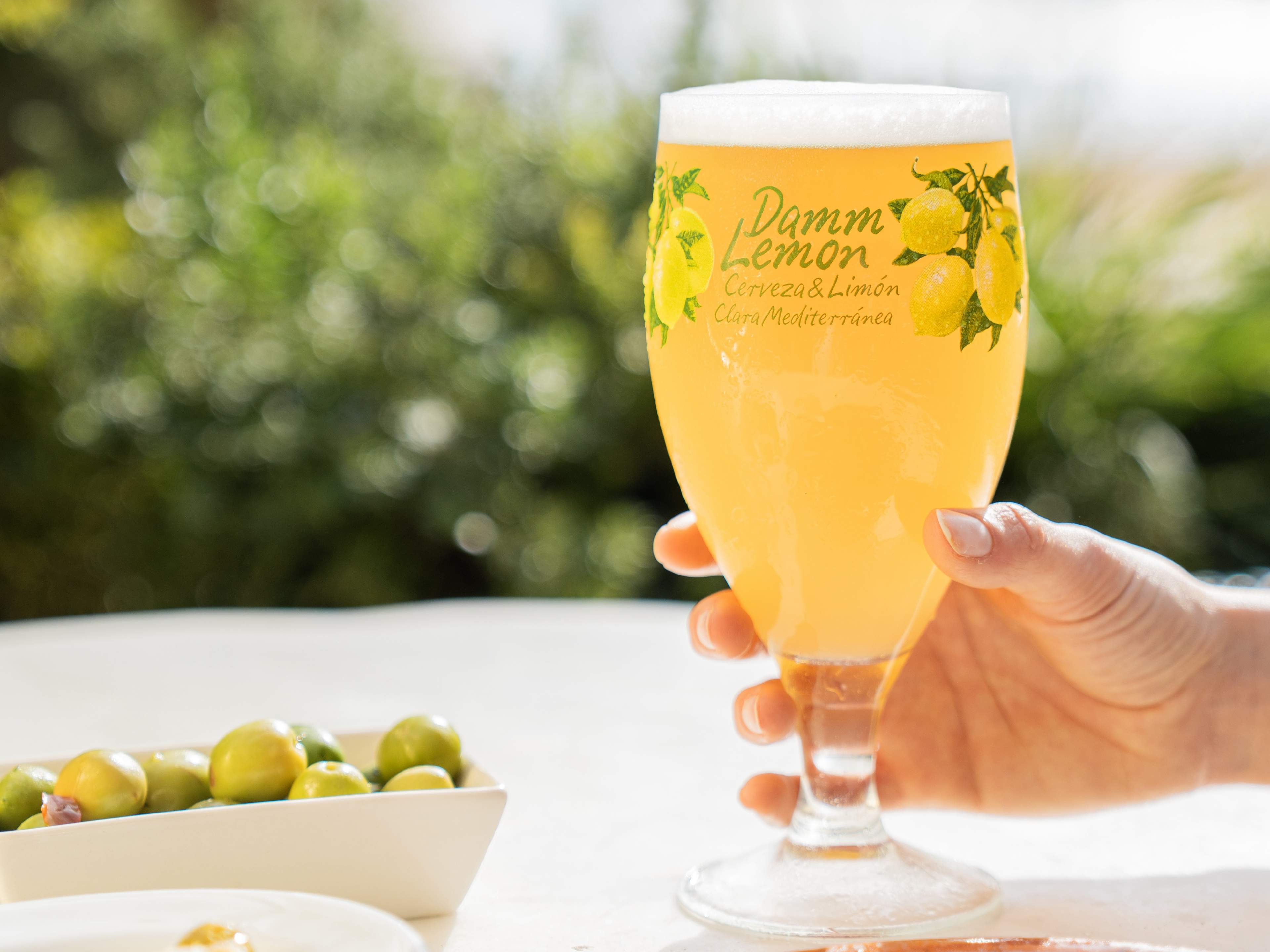 Damm Lemon is officially the drink of the summer | Foodism