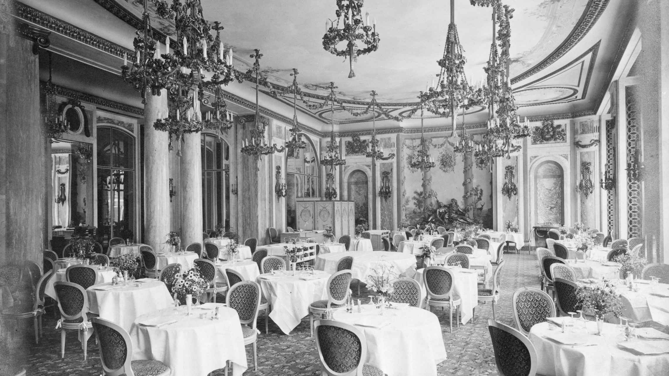 The history of The Ritz, one of London's oldest restaurants | Foodism